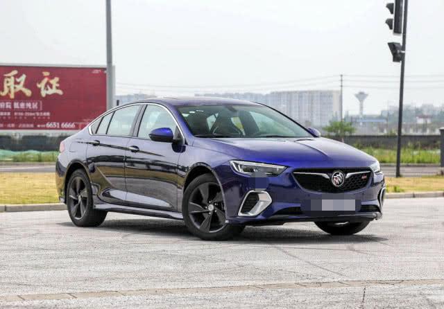 19款别克君威GS测评，配2.0T+9AT，换挡很线性-新浪汽车