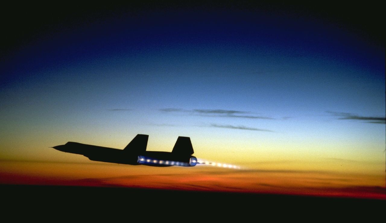 SR-71服役30多年为何没被击落？不是对手仁慈而是拿它没有办法