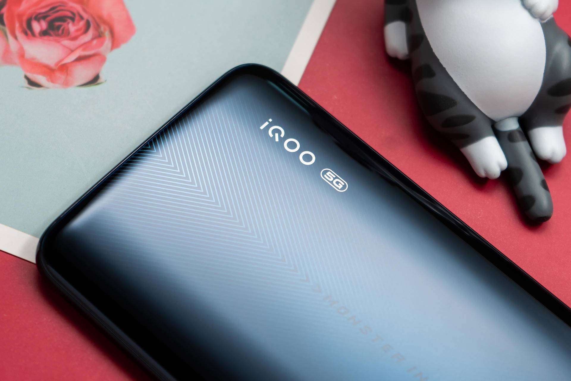 iQOO Pro 5G版成5G市场“主力机”性价比高才是王道__财经头条