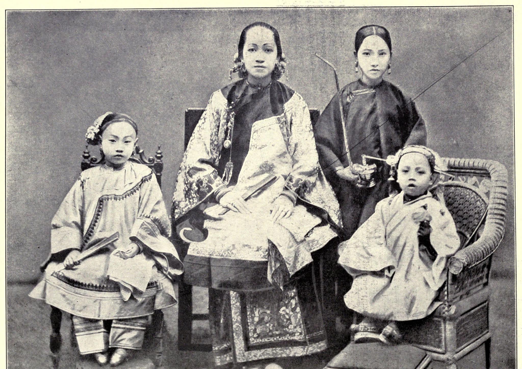 一组老照片：晚清时期，中国人拍摄的广州、香港、澳门