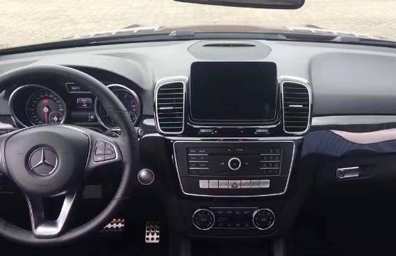 加版19款奔驰GLE400 内饰奢华的运动SUV-新浪汽车