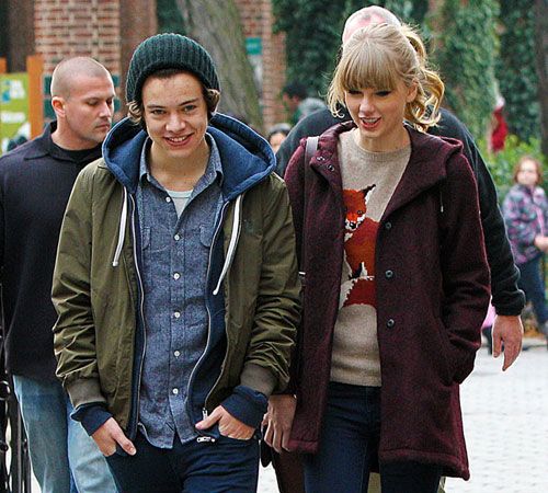 找男朋友，我只服泰勒·斯威夫特！盘点男神收割机泰勒的历届男友|泰勒|男神|约翰·梅尔_新浪新闻