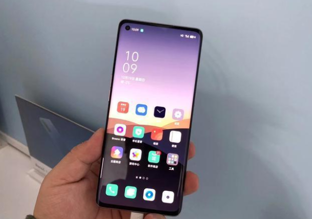 OPPO Reno3 Pro的外观曝光！网友评价竟然出奇的一致？你怎么看__财经头条