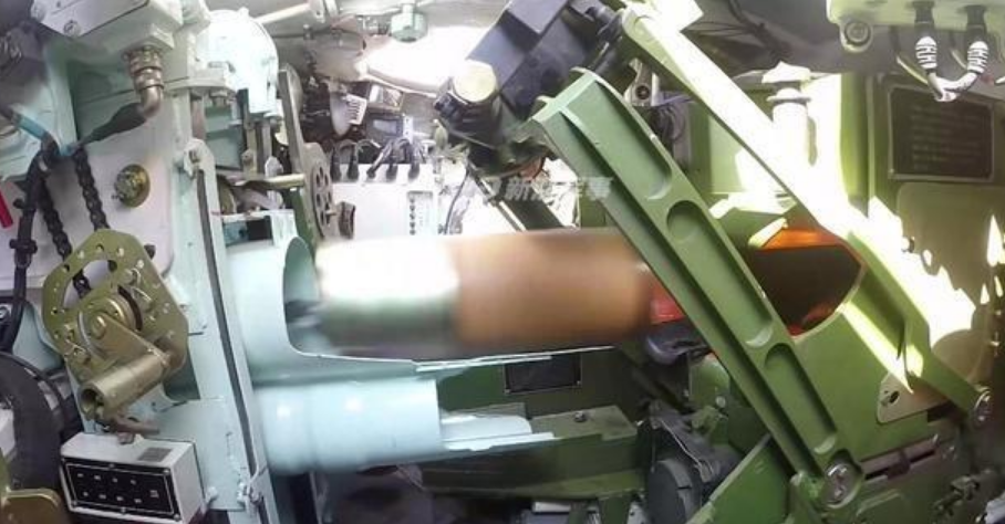 中国的主力外贸坦克，VT4坦克为何放弃全自动装弹机？