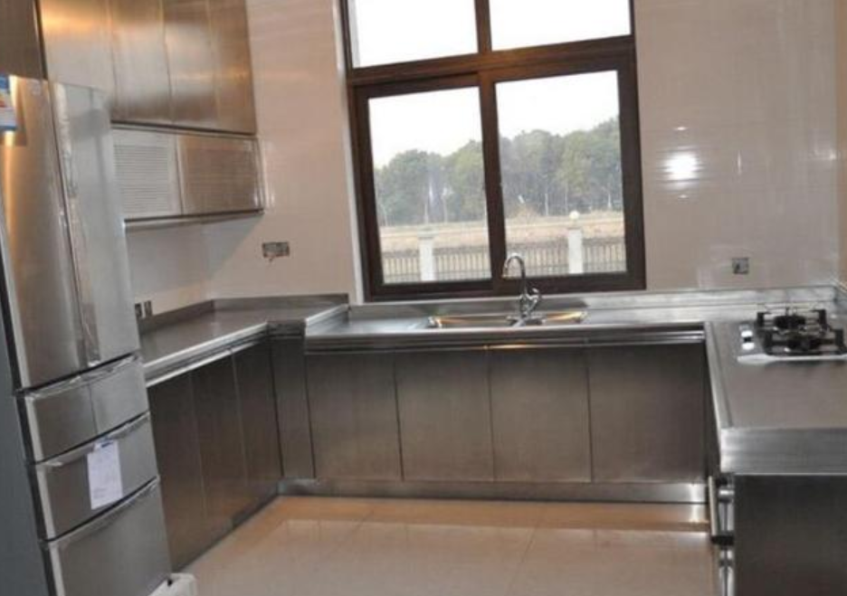 不锈钢橱柜好不好？去朋友家参观后，我还是选择了木质橱柜|橱柜|木质|不锈钢_新浪新闻