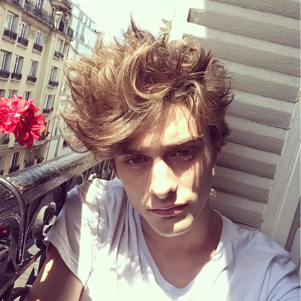 法国电视剧《SKAM》惊艳的脸庞，超棒的剧情！|SKAM|超棒|脸庞_新浪新闻