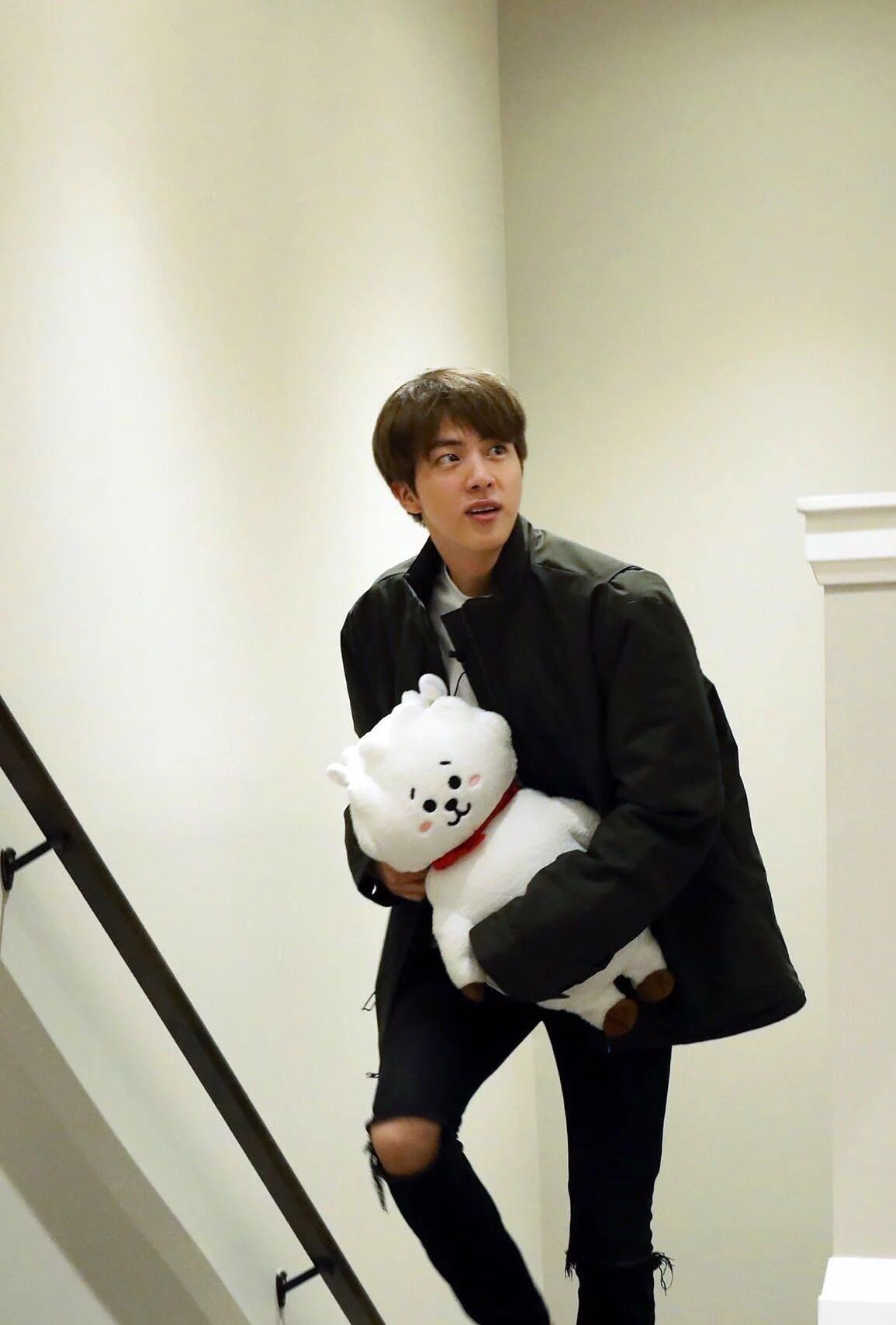 防弹少年团：在跑弹综艺里就变得可可爱爱的我们BTS真惹人喜爱|爱爱|可可|综艺_新浪新闻