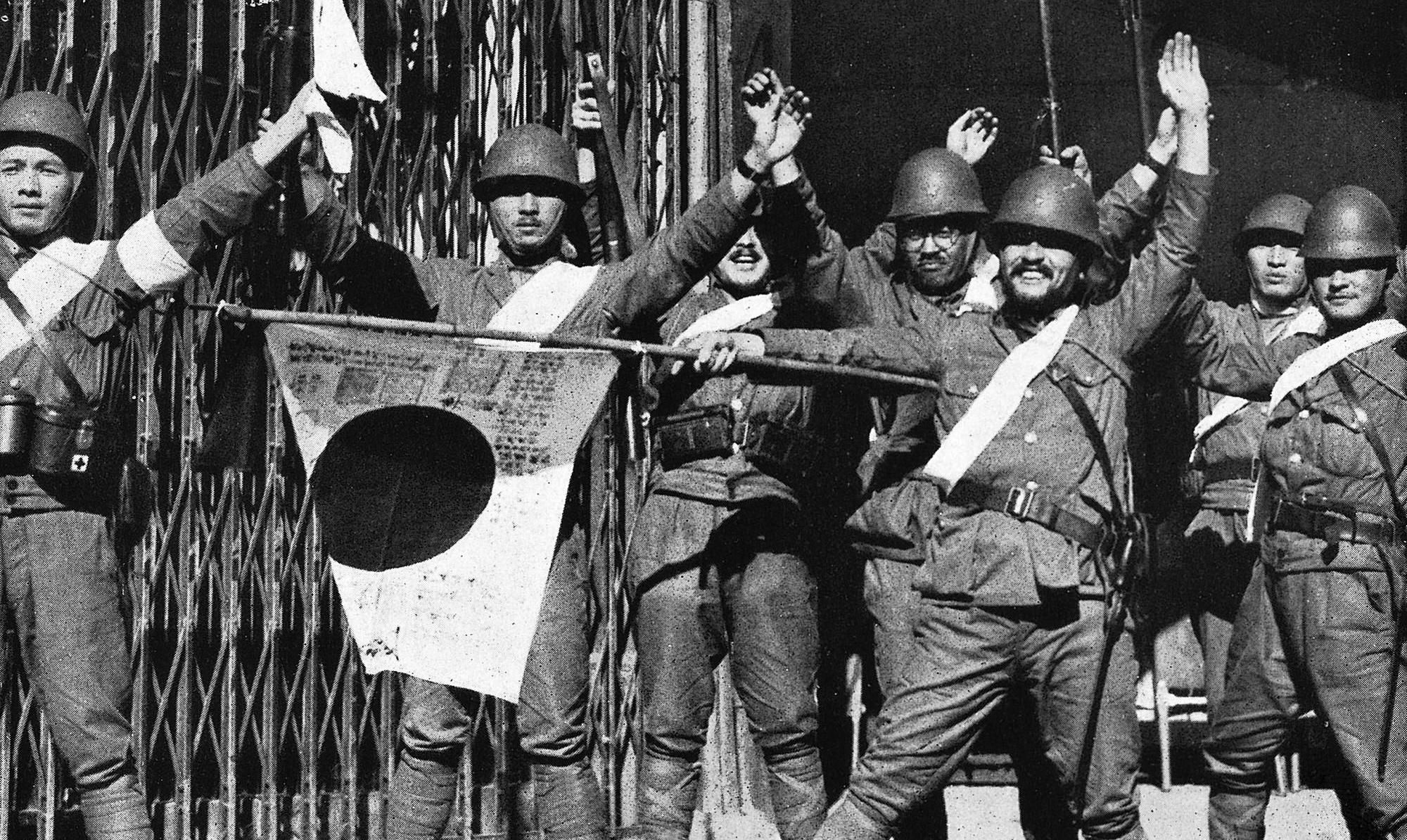 1937年珍贵历史图集：凇泸会战，日军嚣张在黑板写上已占领地区|会战|日军|侵华日军_新浪新闻