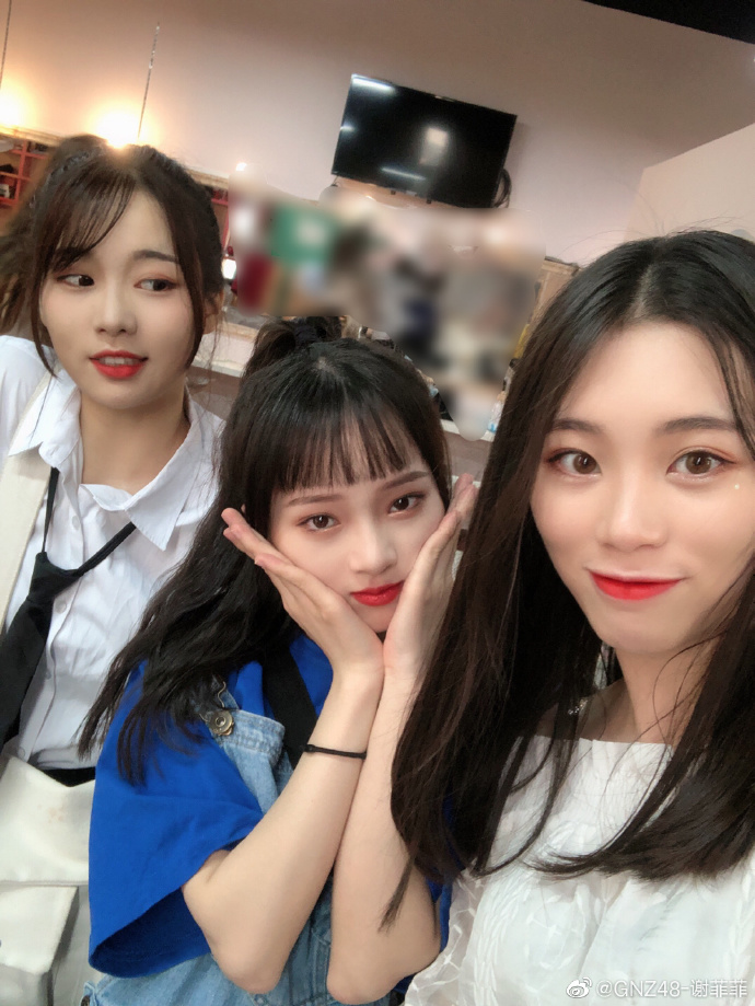 中秋节偶像女团GNZ48谢菲菲写真美照欣赏