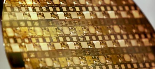 中芯国际量产14nm制程芯片，这是AIoT时代最有价值的制程__财经头条