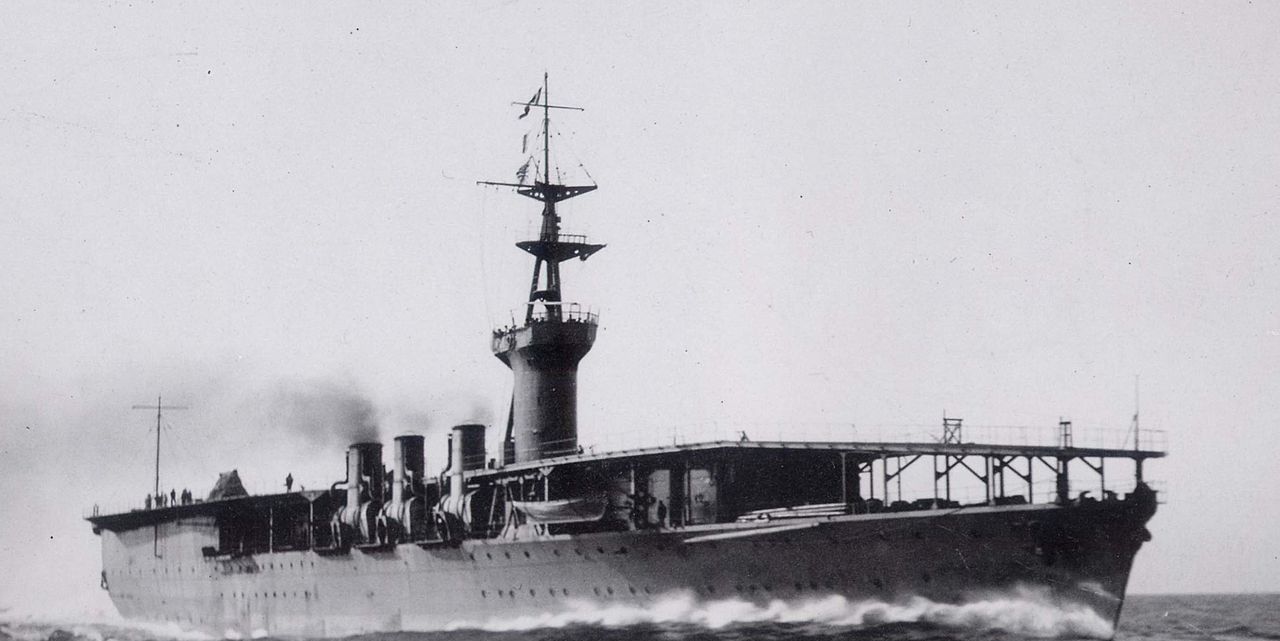 旧日本海军第一艘航母——“凤翔”号航空母舰