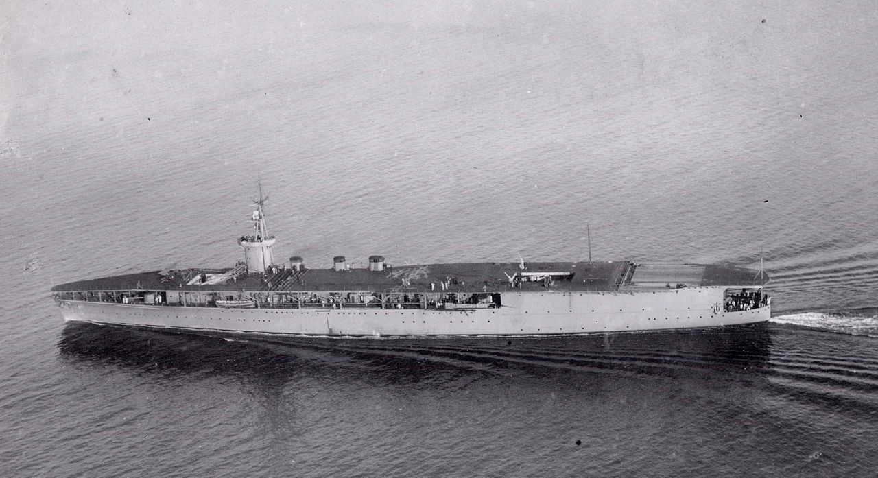 旧日本海军第一艘航母——“凤翔”号航空母舰
