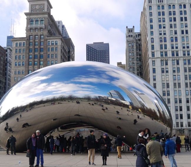 芝加哥标志性雕塑之一，宛若银色水滴的趣味建筑！