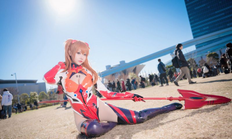 C95漫展作品赏析：小姐姐使出霸气长枪，完美演绎新世纪福音战士