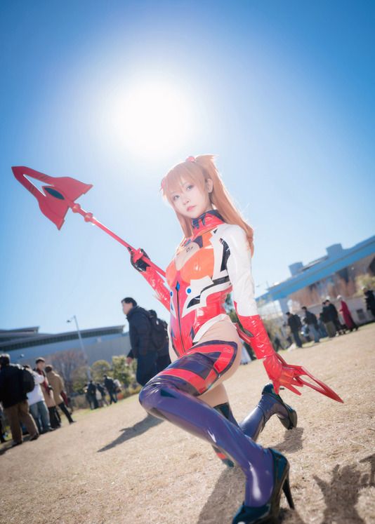 C95漫展作品赏析：小姐姐使出霸气长枪，完美演绎新世纪福音战士