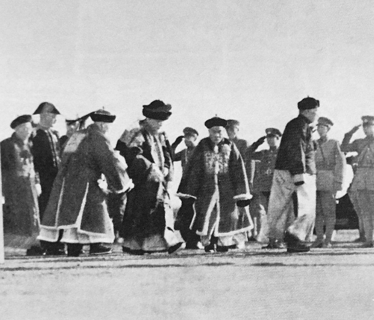 伪满洲国什么样？80张老照片还原从皇帝到贫民的真相|伪满洲国|贫民|皇帝_新浪新闻