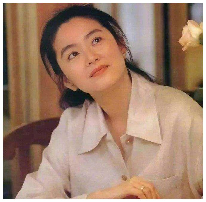 50年才出一个的女神林青霞，年轻时代神仙颜值风华绝代东方不败|东方不败|林青霞|徐克_新浪新闻