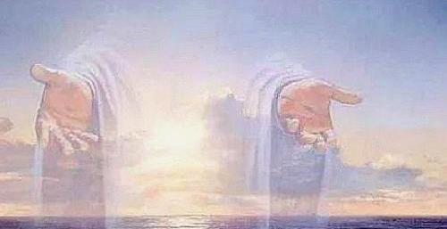 耶稣对神的超越性提高，神是天父，神拯救每一个罪人