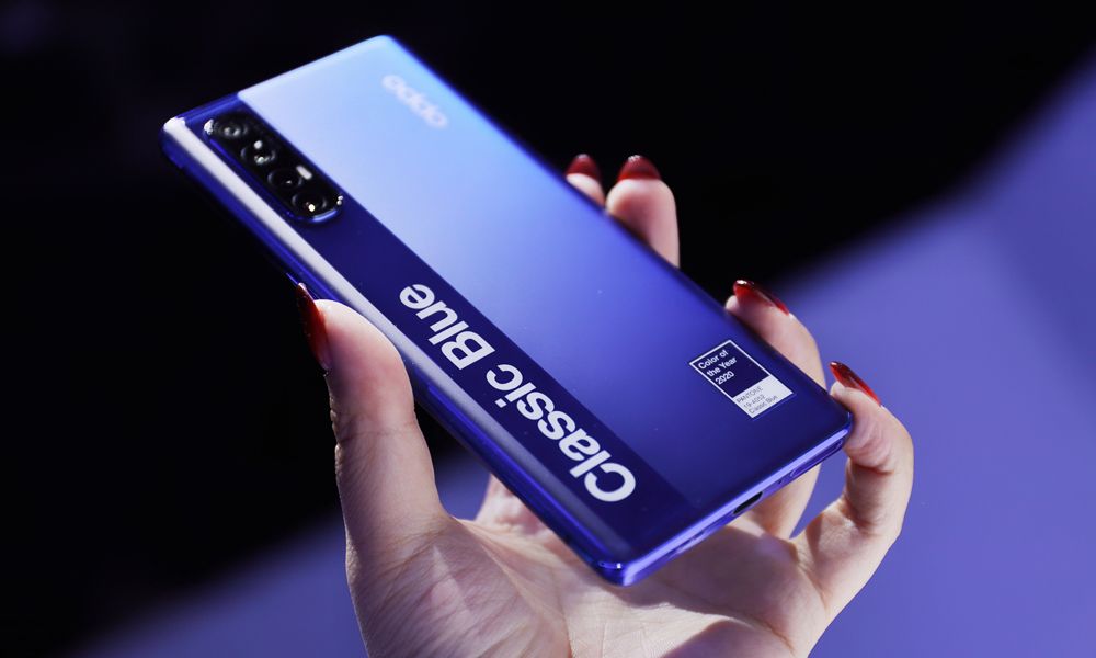 定格2020潮流风向 OPPO Reno3 Pro经典蓝现场上手__财经头条