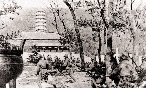 老照片：1937年12月，侵华日军进攻南京城的8张历史影像