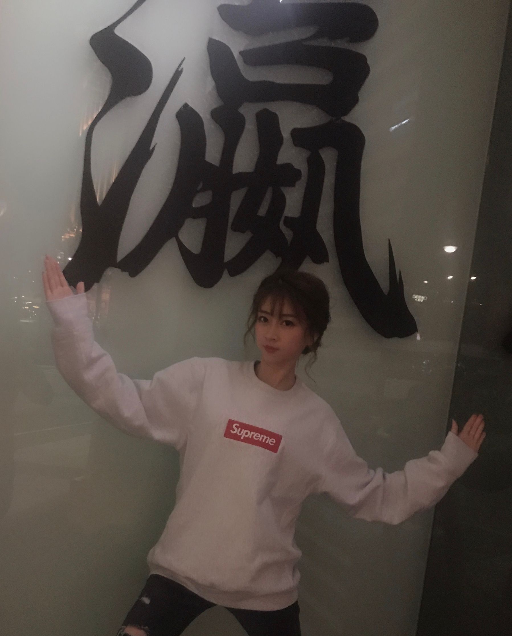 DOTA2最美女解说AMS，上班时和下班后的区别这么大？