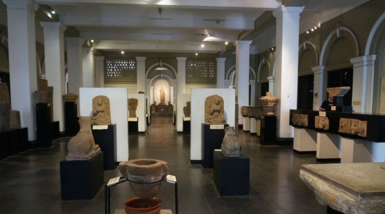 斯里兰卡最古老的博物馆，郑和碑和狮子王座最出名|斯里兰卡|博物馆|郑和碑_新浪新闻