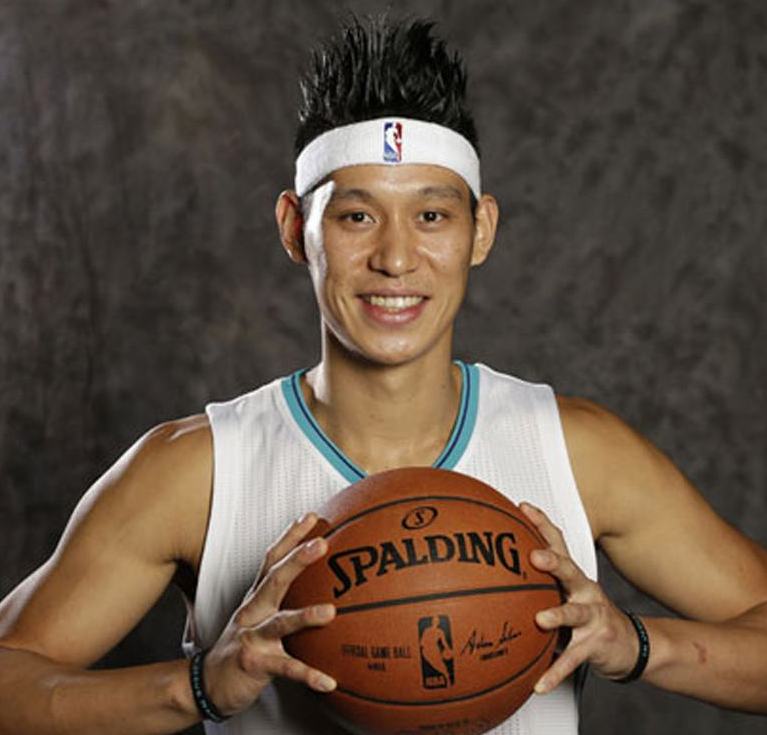 篮球巨星的表率！林书豪加盟CBA之后带来的正能量，值得学习|新冠肺炎_新浪新闻