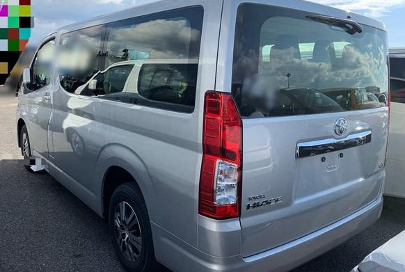 2020 Toyota Hiace 曝光更多实车图-新浪汽车