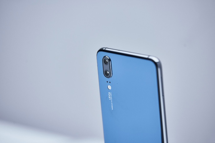 给华为P30让路，华为P20一夜跌至新低价，网友：终于要说再见了__财经头条