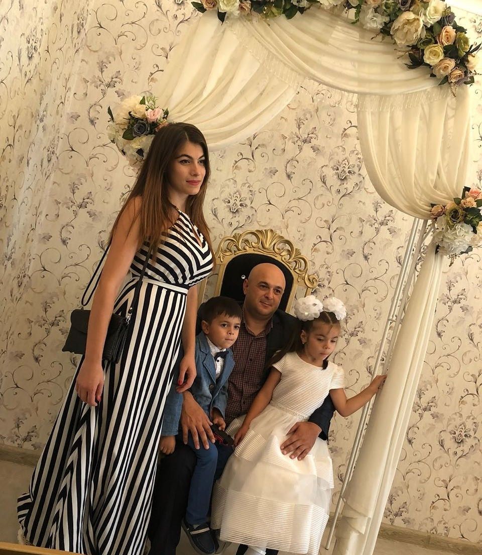 5年帮丈夫偿还债务近千万，这个俄罗斯校花经历了什么|娜塔莎|校花|俄罗斯_新浪新闻