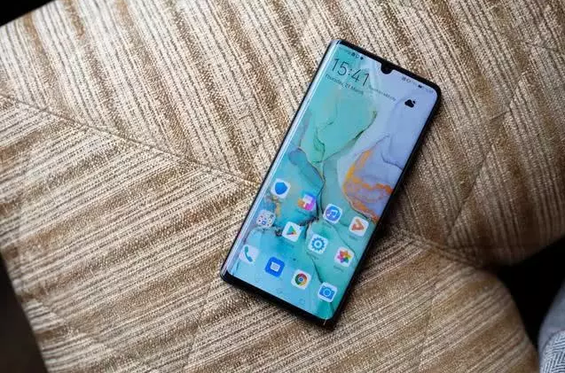 华为P30 Pro正式发布，拍照无筹，最低5488元，想好了再入手！__财经头条