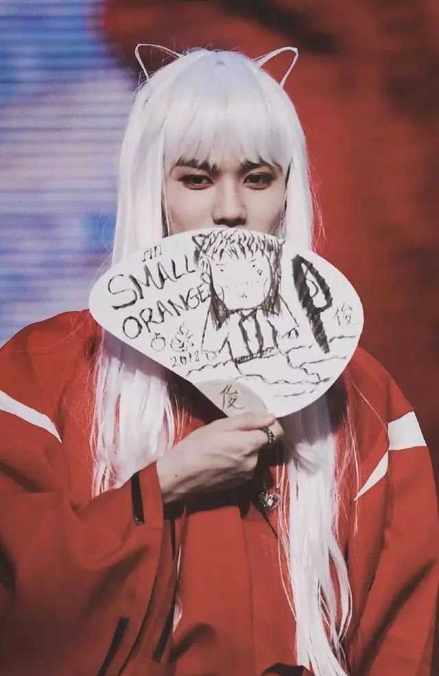 nine percent成员集体变装：朱正廷化身梦露，最爱的还是公主！|梦露|范丞丞|蔡徐坤_新浪新闻