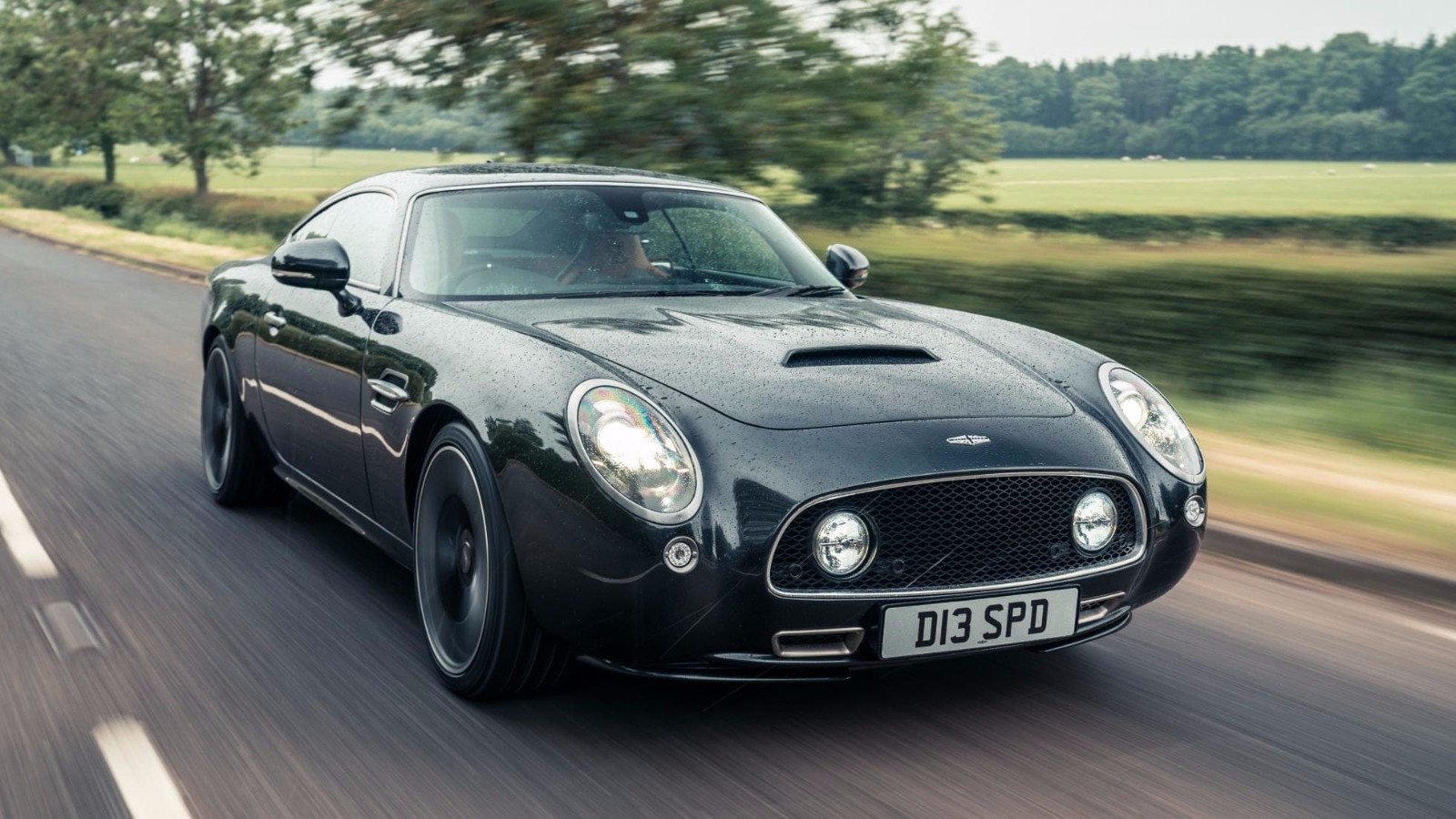 经典复刻阿斯顿马丁DB5，外壳之下则是一辆捷豹XKR-新浪汽车