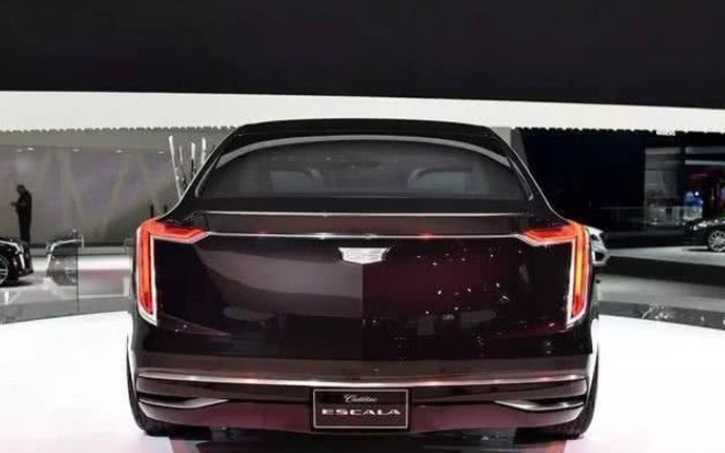 凯迪拉克CT9被爆出，外观内饰给满分，但车尾却一言难尽！-新浪汽车