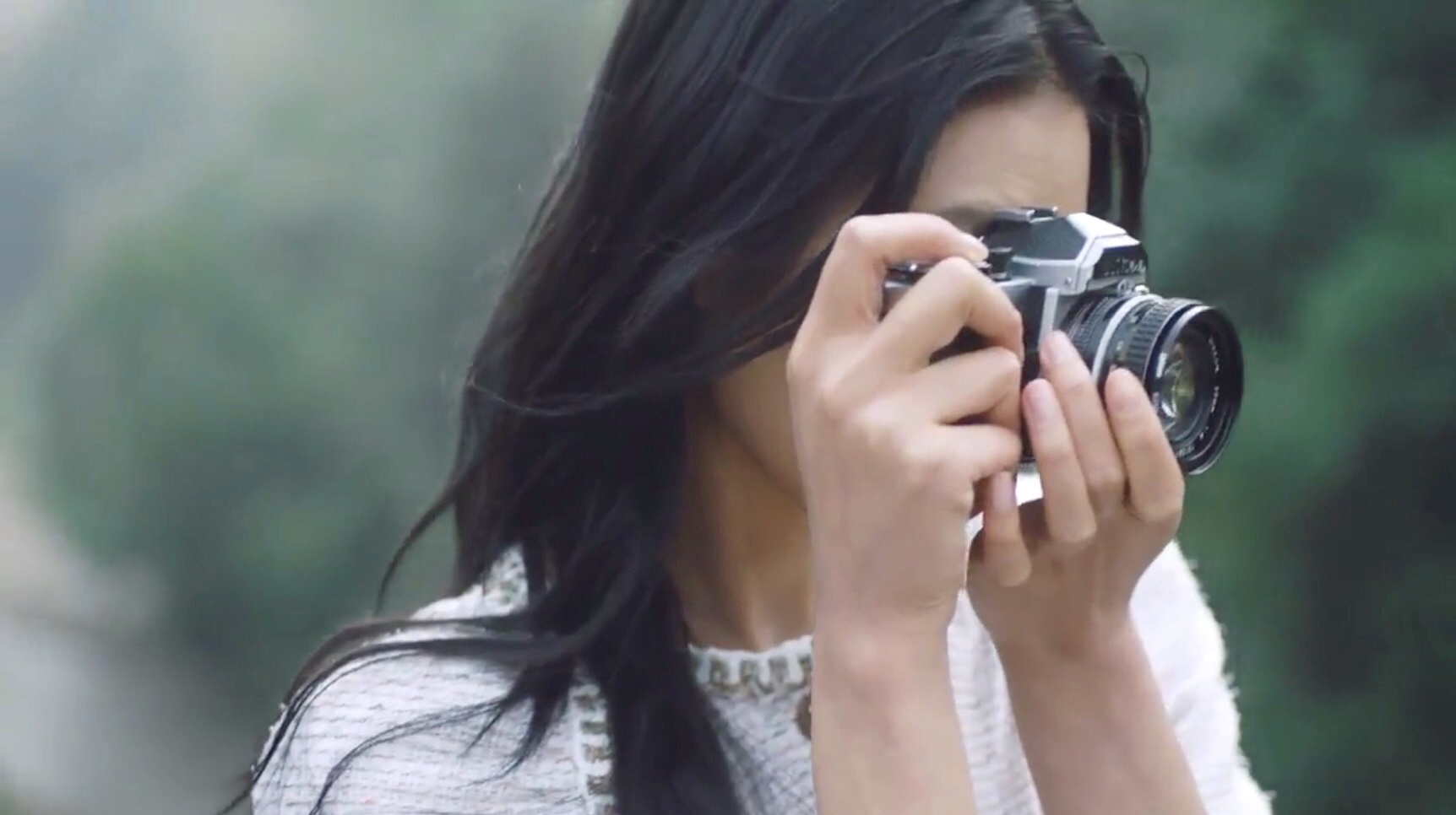 出一套尼康fm2胶片单反/机身、镜头均成色很新/镜头是号称凤凰瞳的|尼康|胶片|福伦达_新浪新闻