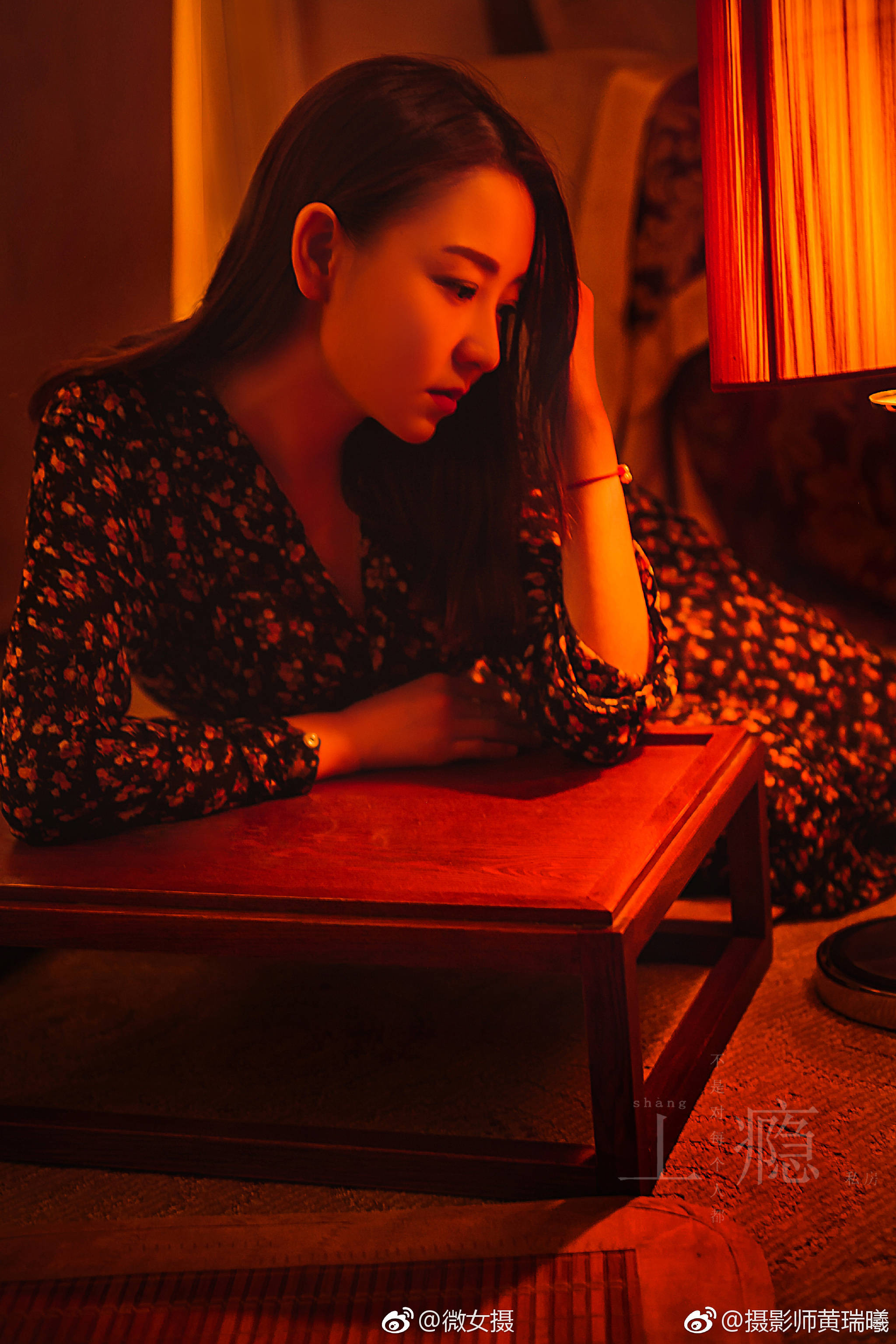 伊人久久不肯退去青衣