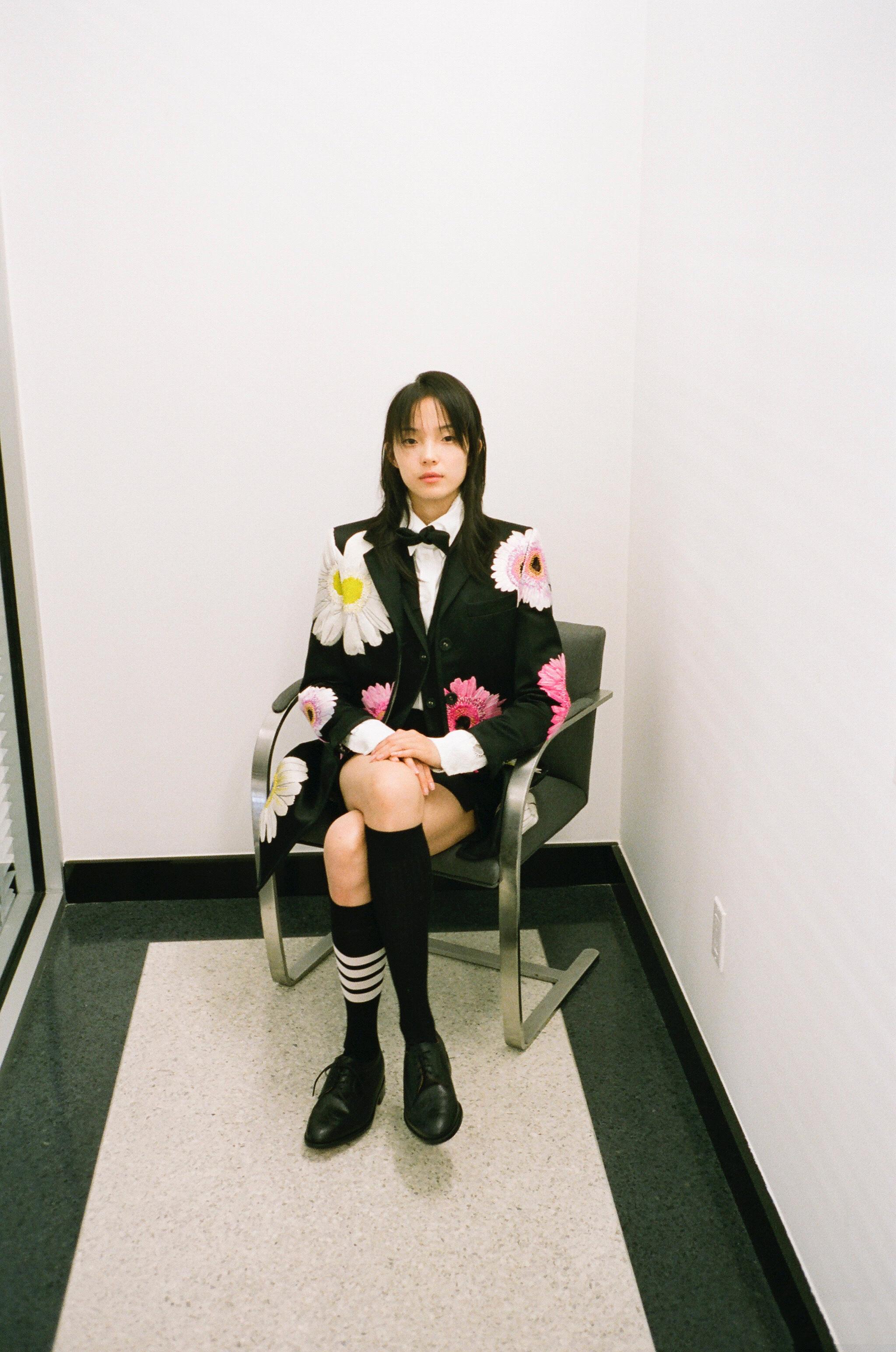 Thom Browne X @雎晓雯 | 小雯一定是会魔法