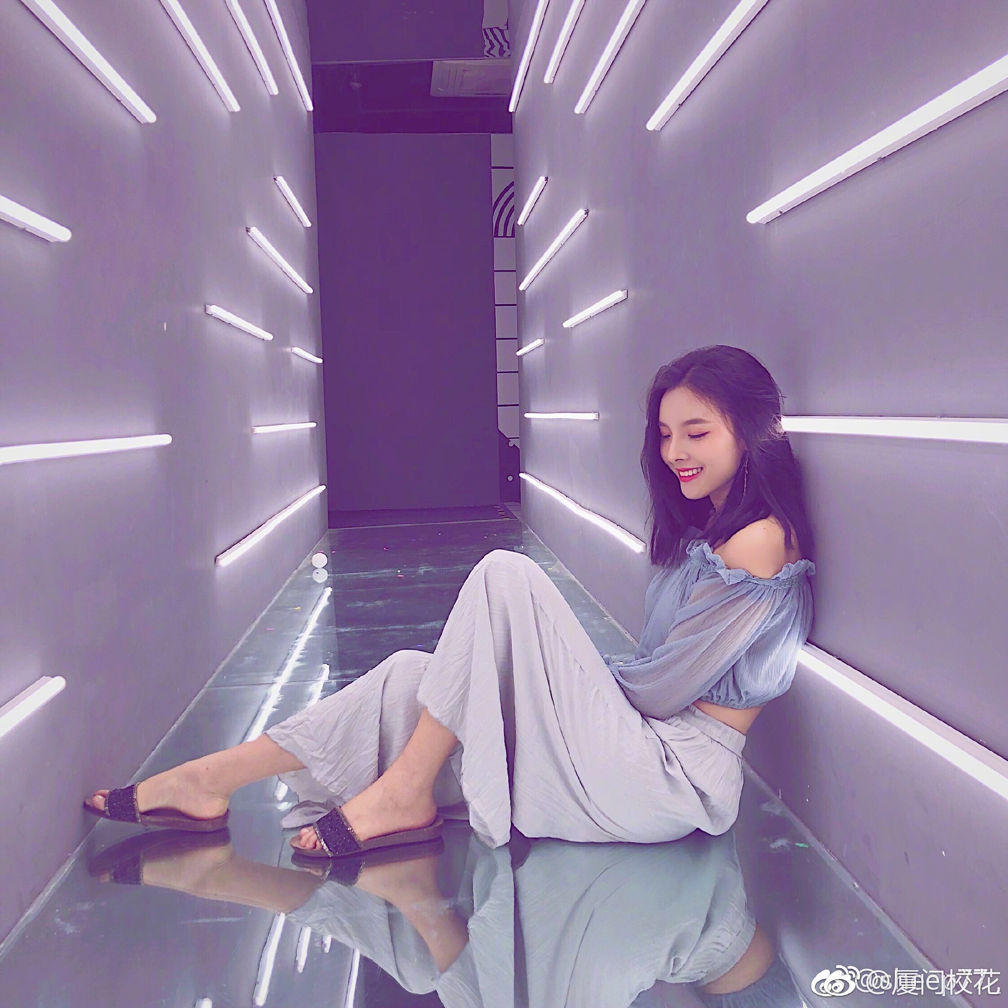 她叫杨琪，96年，毕业于山西师范大学，原厦门航空空乘，身高165cm