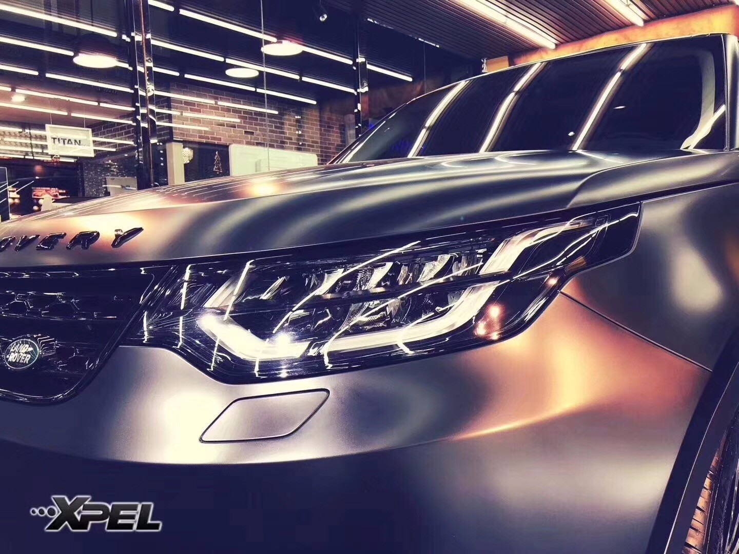 磨砂哑光超赞质感 路虎发现5装贴XPEL隐形车衣-新浪汽车