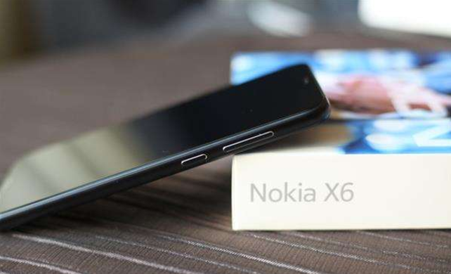 定位零负担智能手机体验，售价1299元Nokia X6性价比如何 ？__财经头条