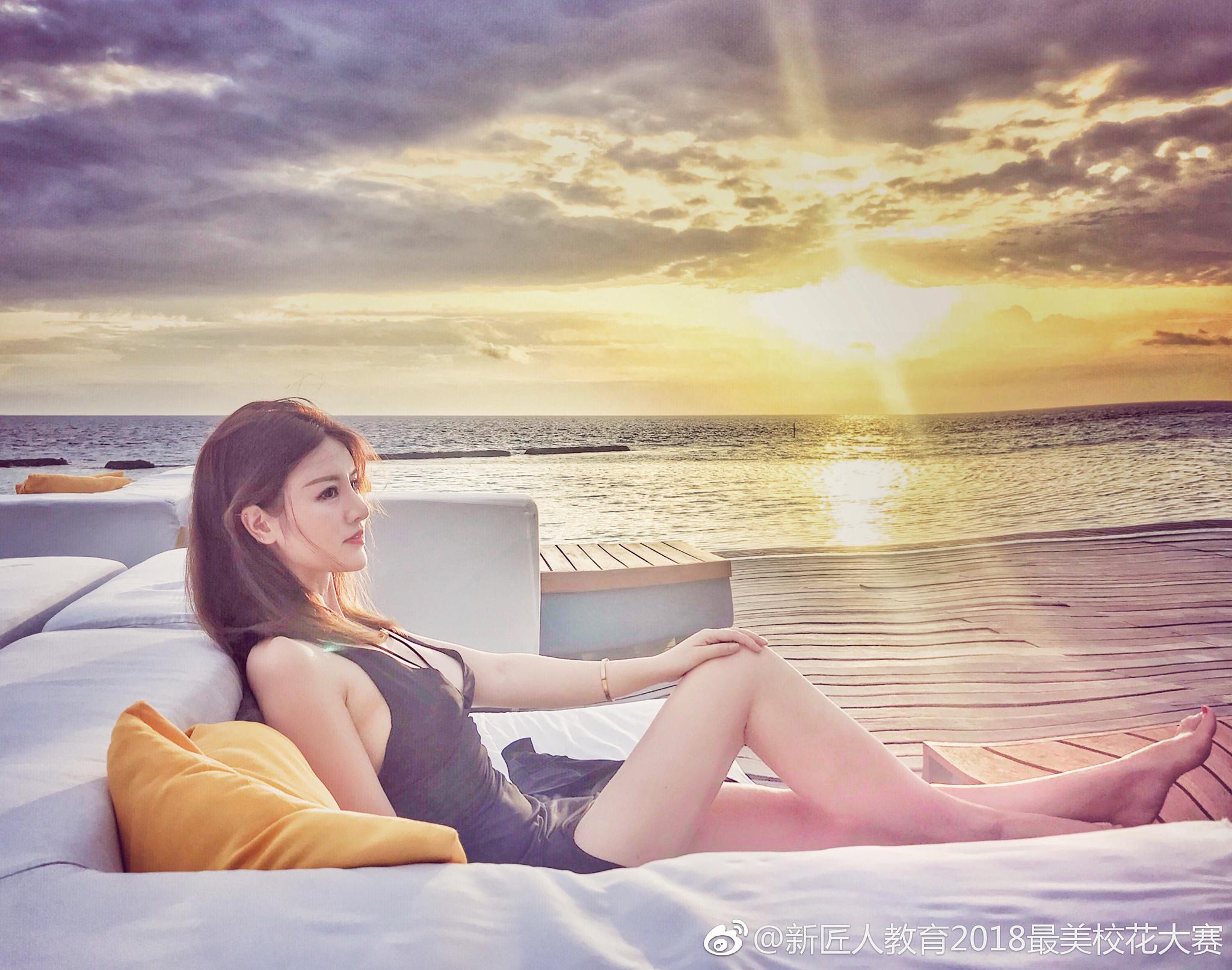 微博： 陈诗诗 江苏南通大学 25岁 168 46kg