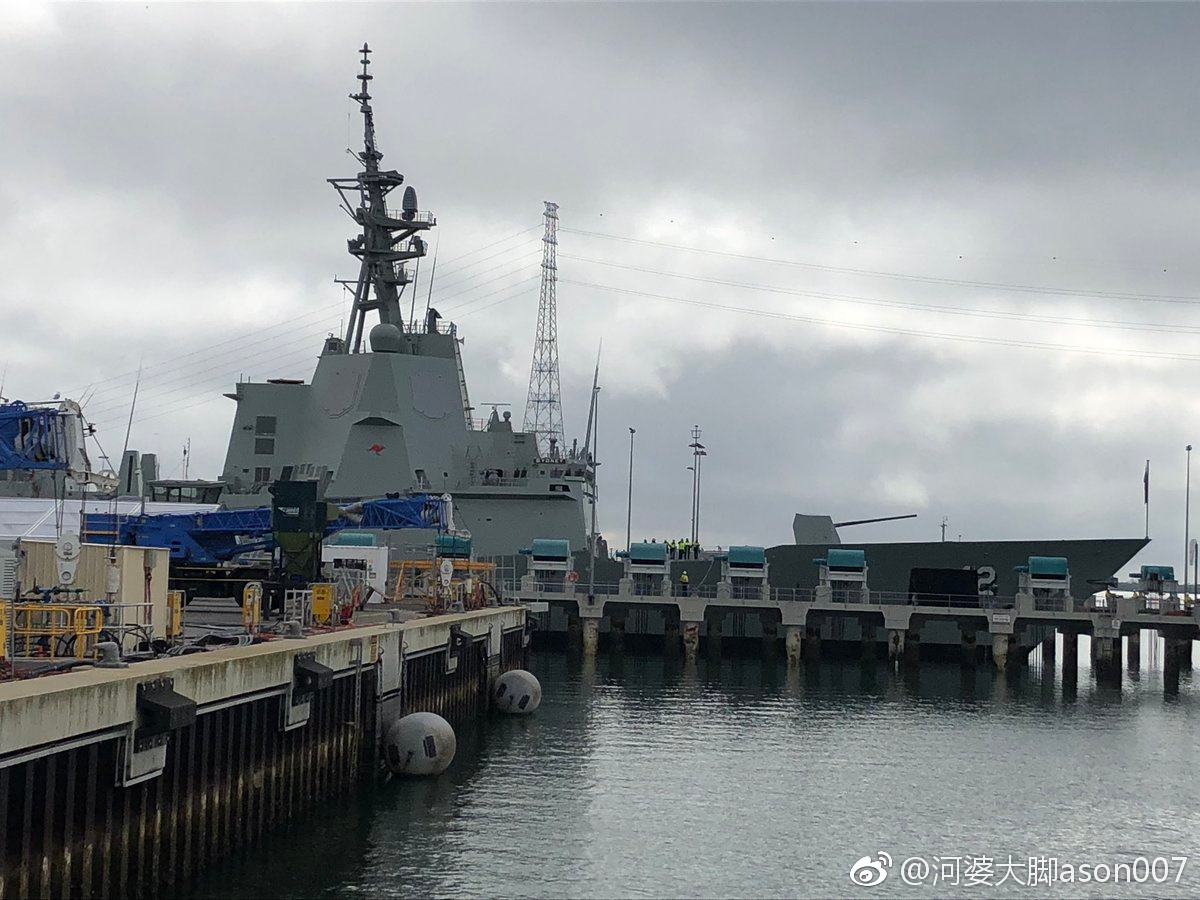 澳大利亚海军第3艘“霍巴特”级驱逐舰“悉尼”号(HMAS Sydney DDGH-4