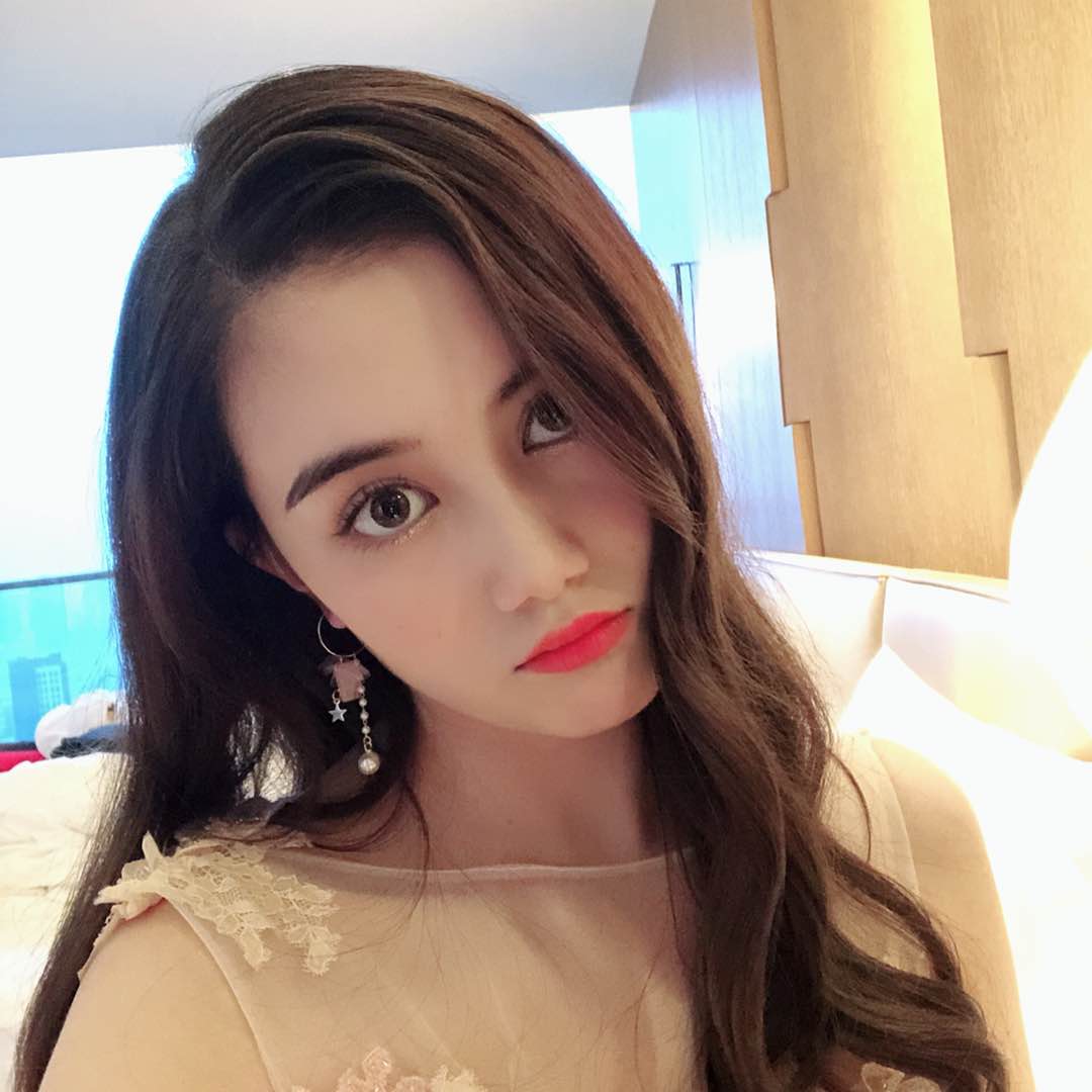 中央戏剧学院大一新生娜菲沙@娜菲莎Nafesa 前来报道，未来可期|娜菲|菲莎|中央戏剧学院_新浪新闻