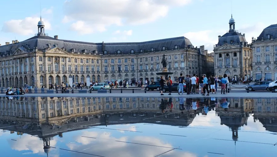 在波尔多举杯微醺，绽放独有光彩的八个时刻