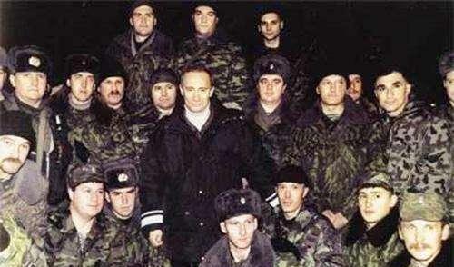 车臣战争之格罗兹尼巷战——俄机动部队虽胜利却伤亡惨重是为何？|冷战|车臣|格罗兹尼_新浪新闻