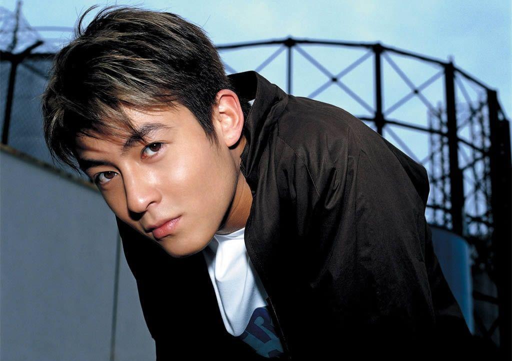 陈冠希, 真的在变成陈老师, 从丑闻主角到创意偶像的蜕变|陈冠希|秦舒培|蜕变_新浪新闻