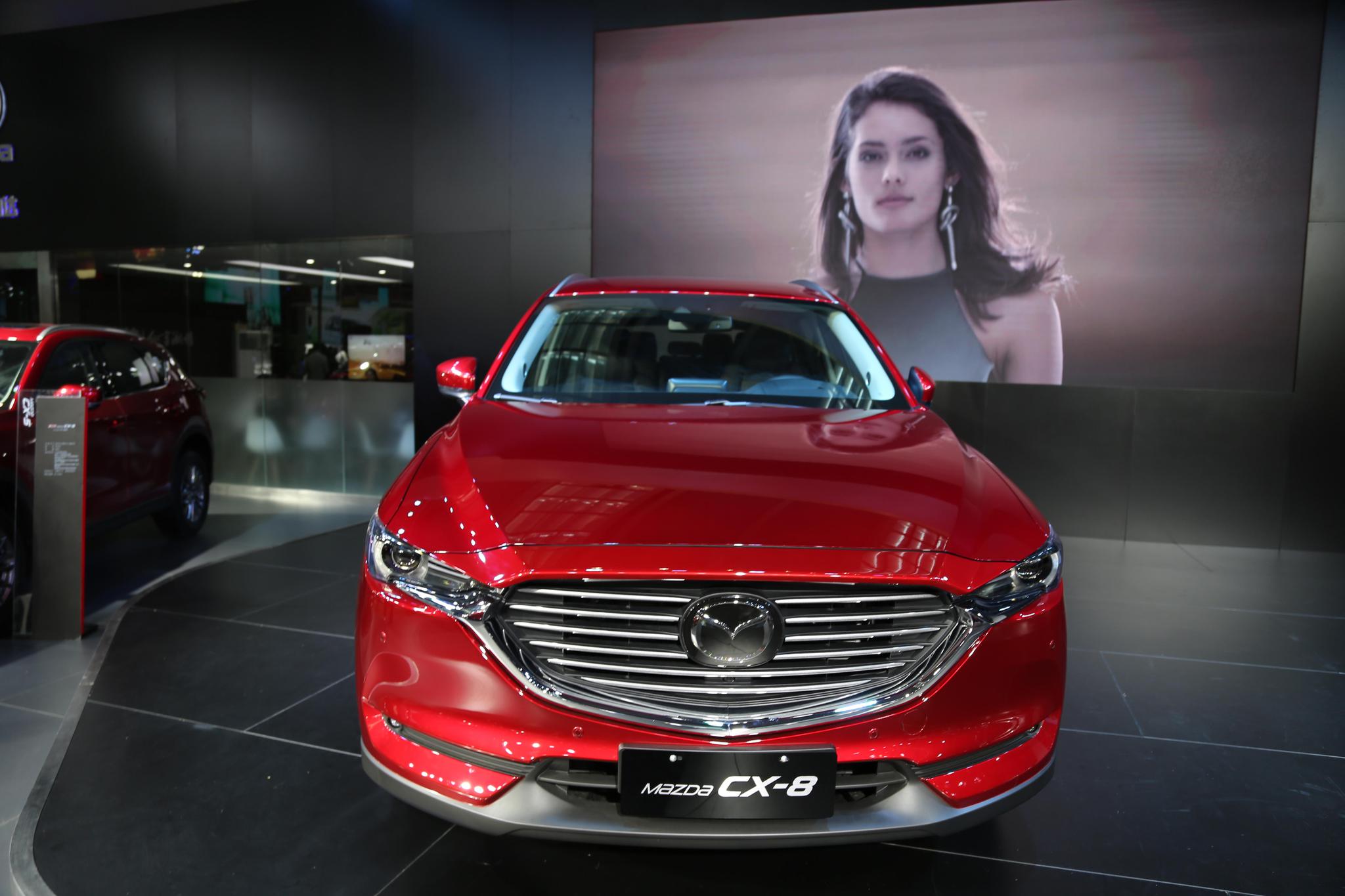 长安马自达首款大型SUV CX-8，将亮相昆明国际车展！-新浪汽车