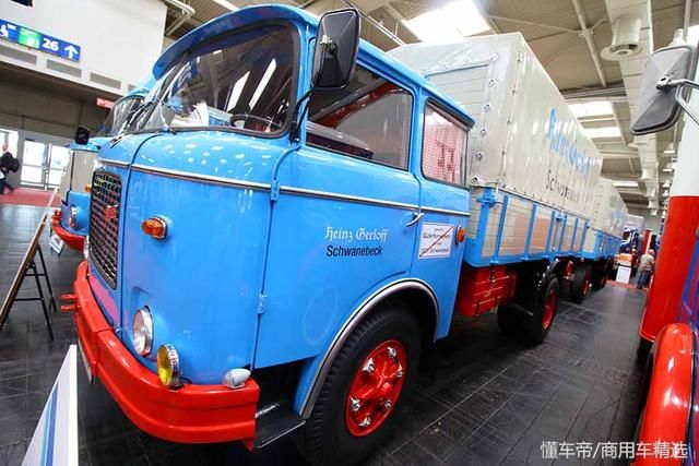 黄河JN150原型车了解一下 实拍斯柯达706RT卡车！-新浪汽车