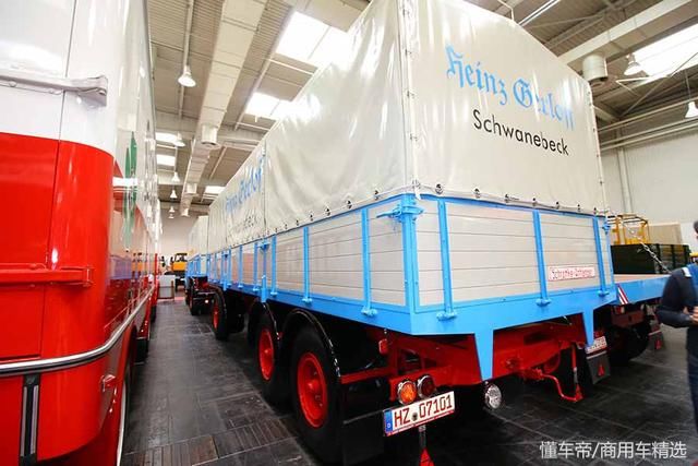 黄河JN150原型车了解一下 实拍斯柯达706RT卡车！-新浪汽车