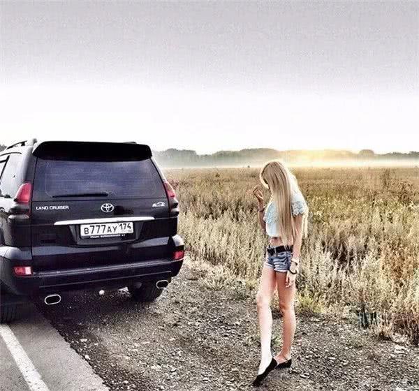 别走，进来评一评，看看哪一辆霸道LC120好看？_新浪新闻